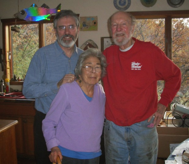 Pete Seeger – singer, songwriter, political activist, champion of the ...