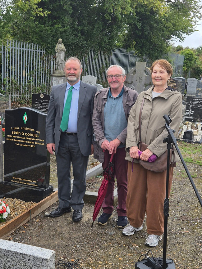 Seán Ó Conaill headstone unveiled | An Phoblacht